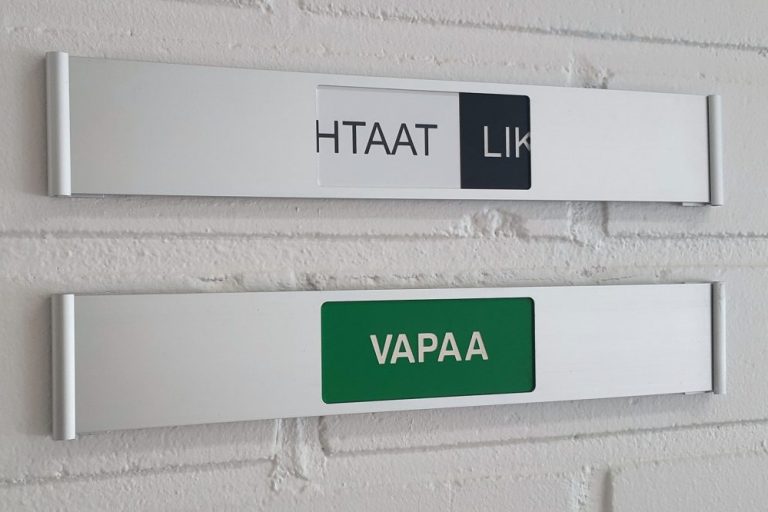Vapaa/varattu -kyltti | Kilpi-Koskinen